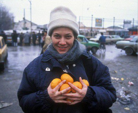 The girl with the mandarins - Norwegian Helsinki Committee